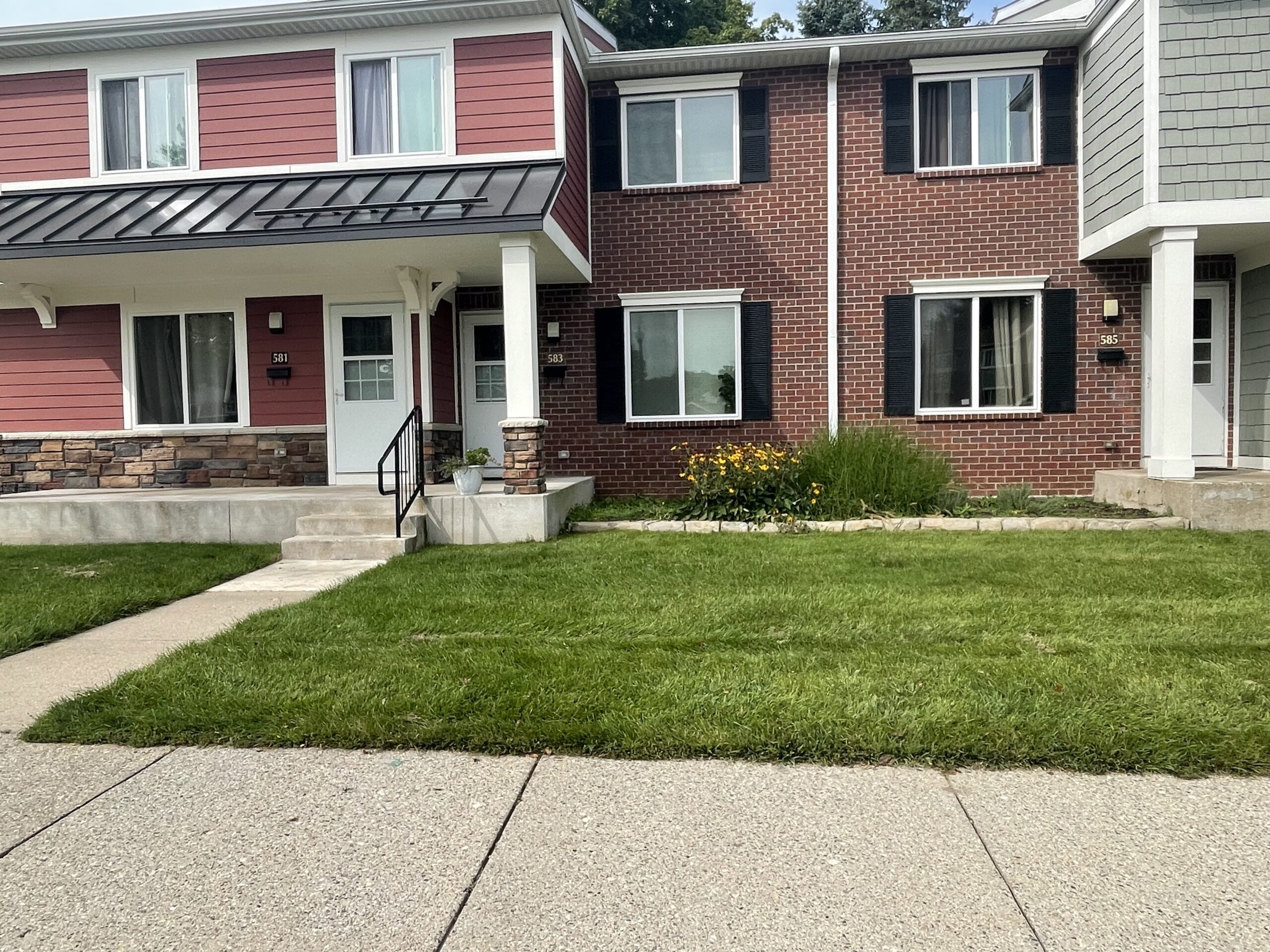 Gallery | Hillview Townhomes & Apartments